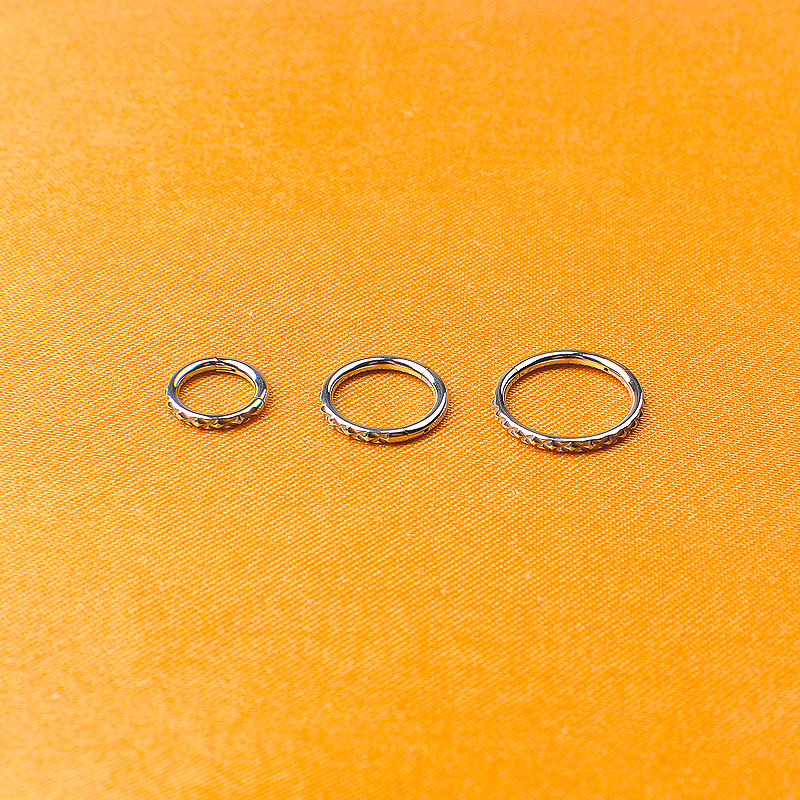 ASTM-F136 Titanium rhombus Texture shape hoop faux nose ring nose ...